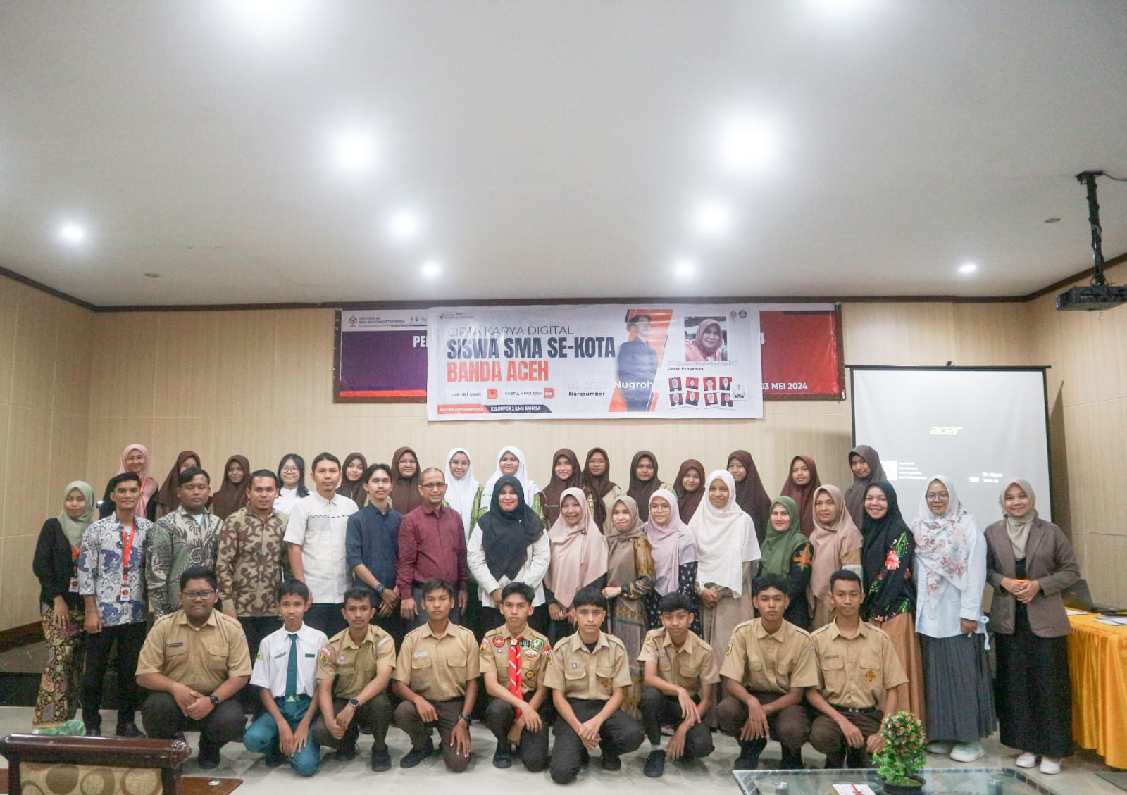 Mahasiswa UBBG Adakan Pelatihan Desain Grafis untuk Siswa SMA se-Banda Aceh